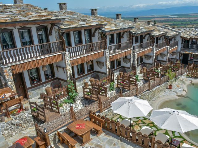 Комплекс Старите къщи - село Медово, Община Поморие