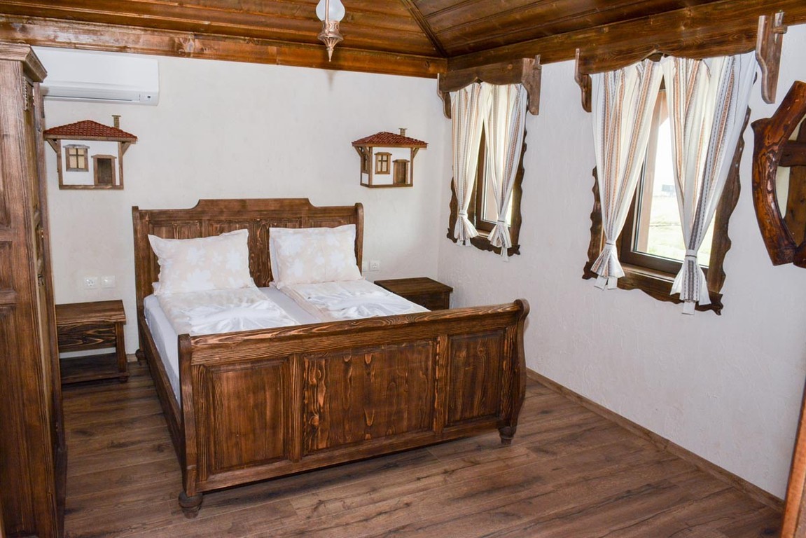 Комплекс Старите къщи - село Медово, Община Поморие