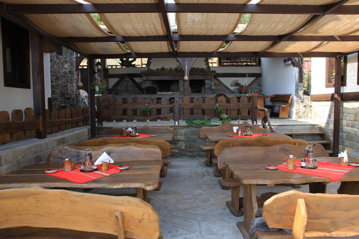 Комплекс Старите къщи - село Медово, Община Поморие