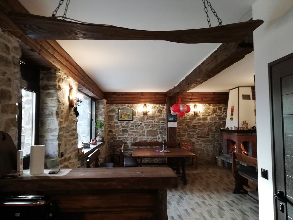 Къща за гости Eфтимови село Черни връх Община Смядово