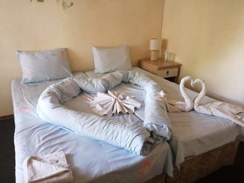 Комплекс Черни връх село Черни връх Община Смядово