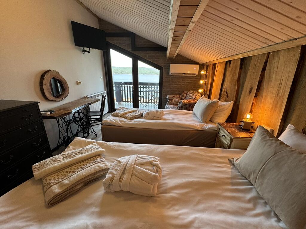 Вили под наем Iskar Lake - язовир Искър, Община София